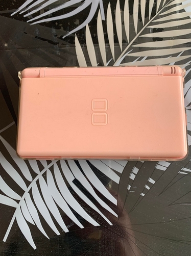 Nintedo DS Lite rose